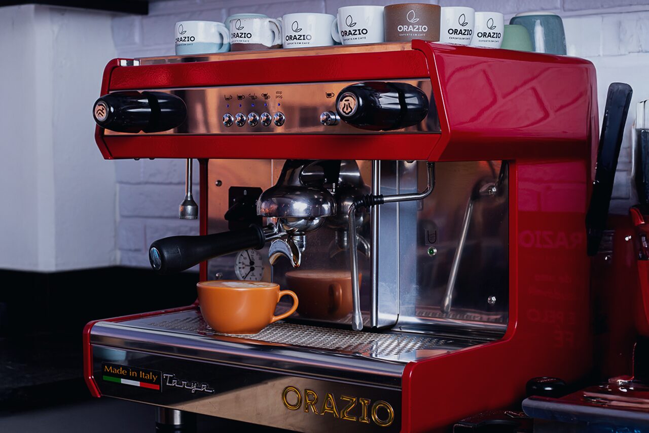 Como Escolher a Máquina de Café Ideal para a Sua Cafeteria?